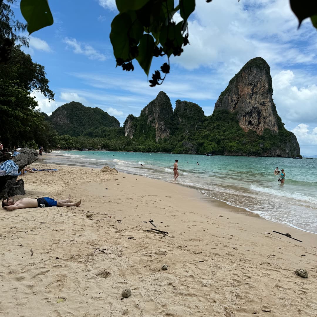 Railay Beach Krabi : comment y aller, quoi faire, où dormir