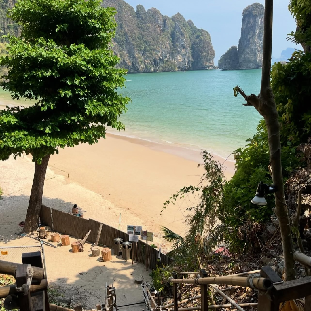 Ao Nang : guide complet 2025 pour un séjour réussi 🏖️